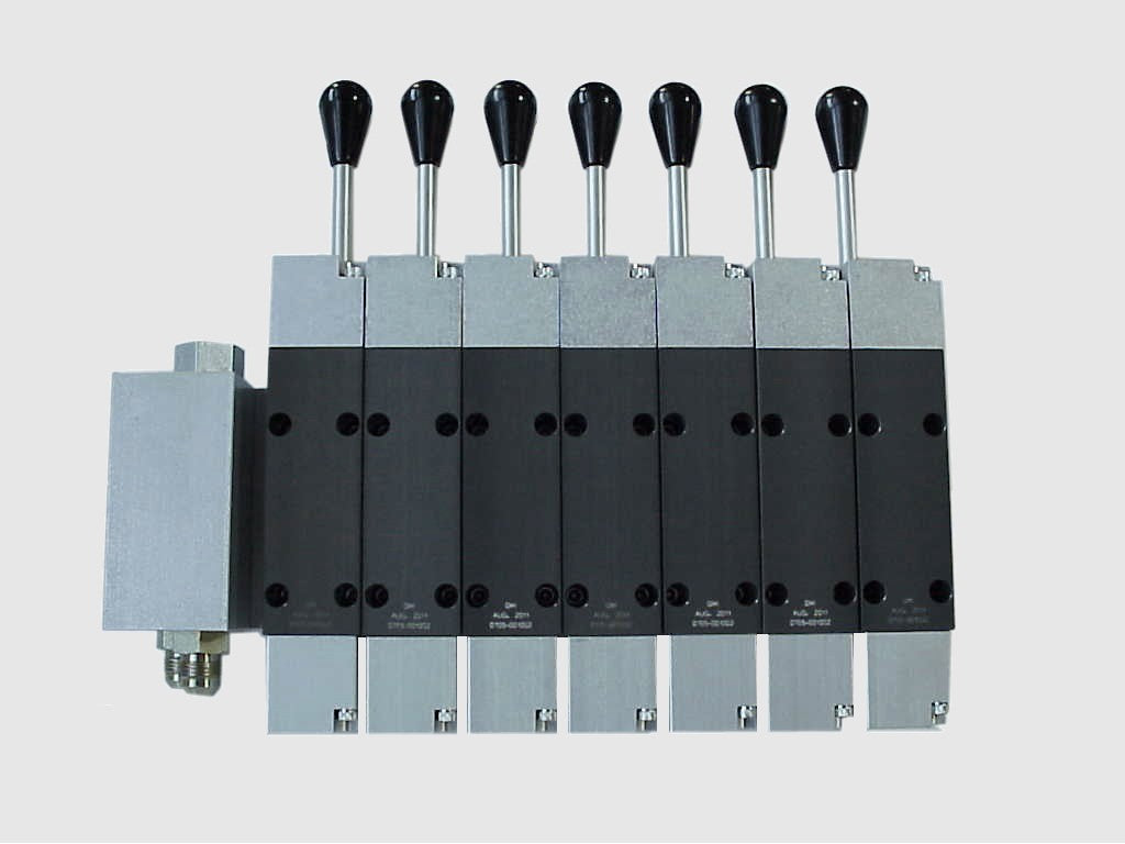 7 Section - Boydstun Hydraulic Control Valve – C.F. Bender Company